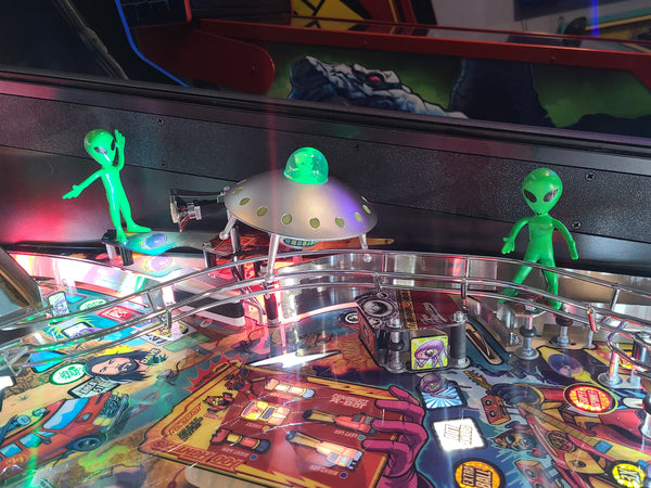 Foo Fighters Playfield Alien UFO – Modfather Pinball Mods