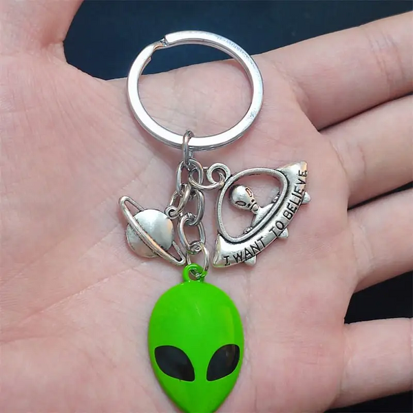Foo Fighters Alien Keychain – Modfather Pinball Mods